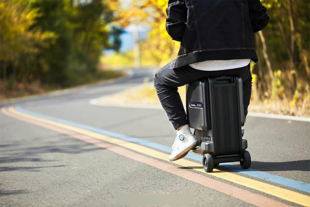 What are Airwheel rideable suitcases? – Air Wheel Factory